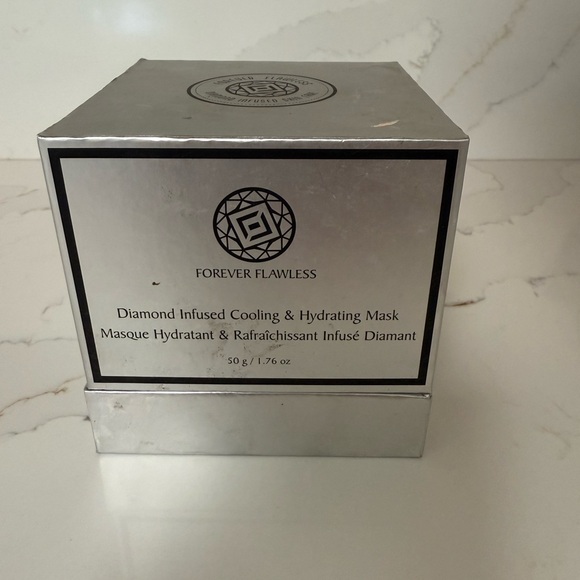 Forever Flawless | Skincare | Forever Flawless Diamond Infused Mask ...